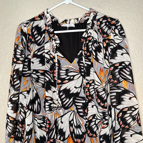 fig and flower | Tops | Figueroa And Flower Monarch Butterfly Print ...